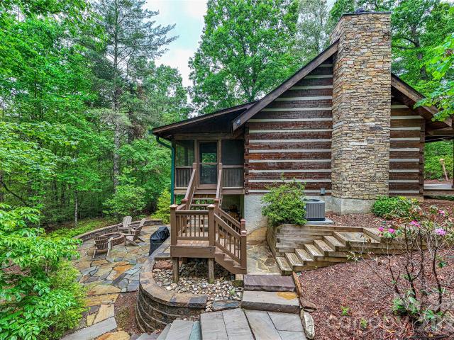 82 Sky Vista Lane