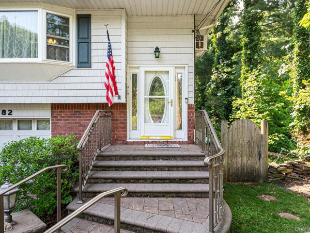 82 Sheppard Lane