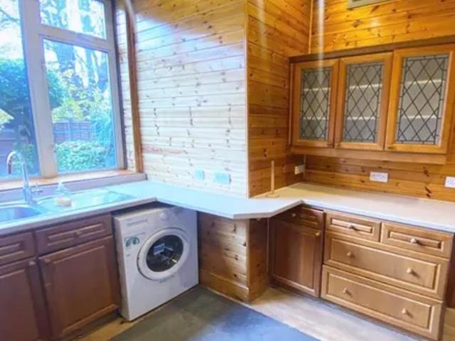 82 Southdown Road, London, SW20 8PX, United Kingdom | 5 bed house for rent #139069386 | Rentberry