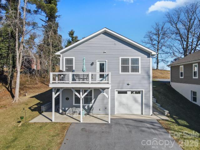 82 Summit Circle