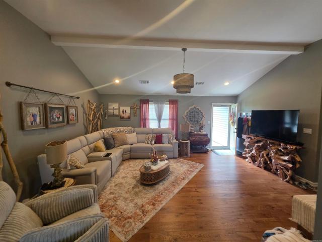 82 Sundale Circle