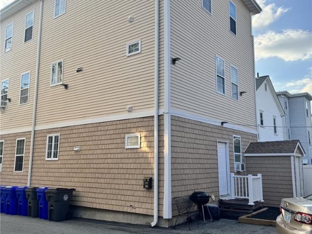 82 Sutton Street