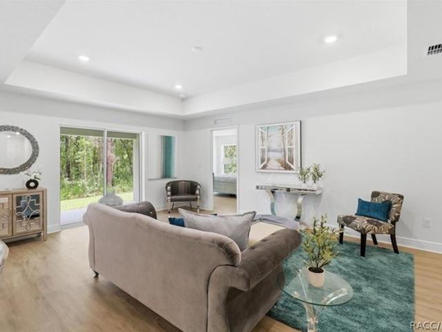 8304 N Sarazen Dr, Dunnellon, FL 34434