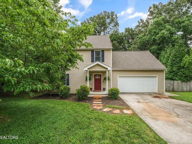 8304 Clearwater Ct, Knoxville, TN 37923