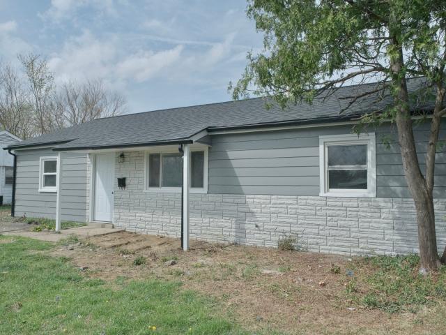 8304 Schoen Dr, Indianapolis, IN 46226 | MLS #22093