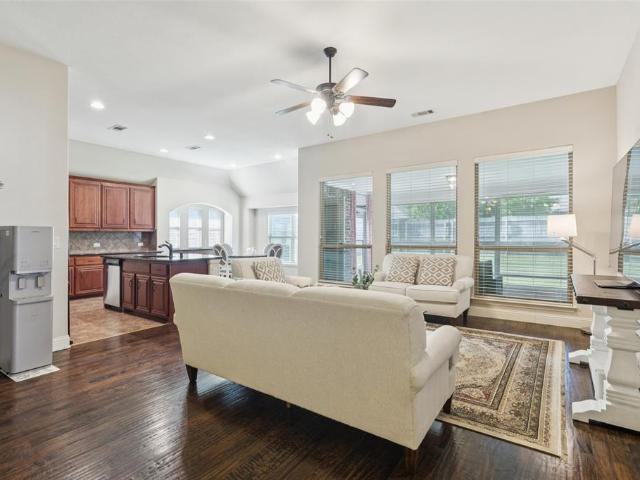 8304 Spitfire Trail