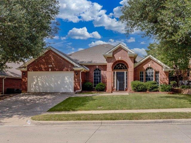 8304 Whippoorwill Dr, Fort Worth, TX 76123