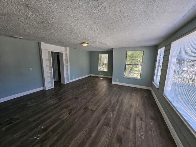 8305 N 13th St, Tampa, FL 33604 | MLS #TB8450