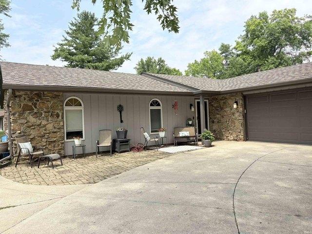 8305 N Costamesa Rd, Muncie, IN 47303