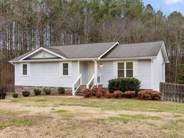 8305 Crossbow Ct, Ooltewah, TN 37363