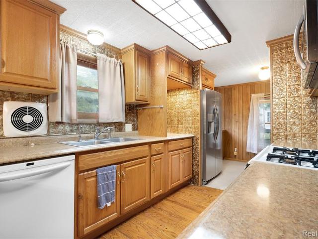 8305 Donna Lou Drive