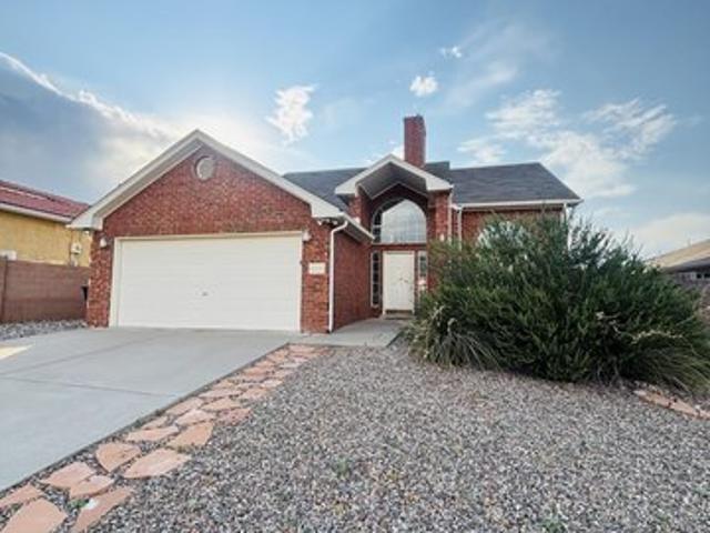 8305 Fairmont Dr NW, Albuquerque, NM 87120