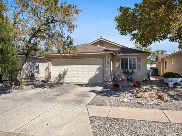 8305 Vista Estrella Ln SW, Albuquerque, NM 87121