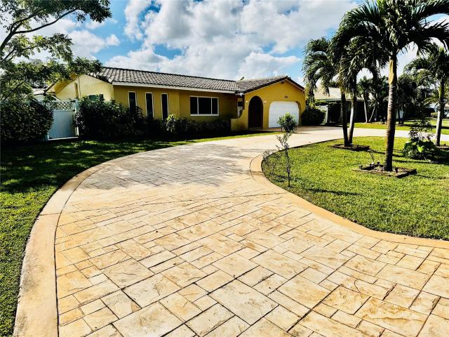 8306 NW 36th St, Coral Springs, FL 33065 | MLS #F10545