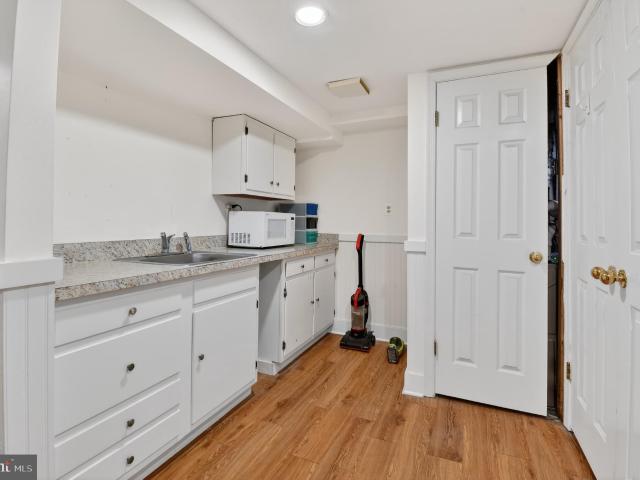 8306 Queen Annes Dr, Silver Spring, MD 20910 | MLS #MDMC2224