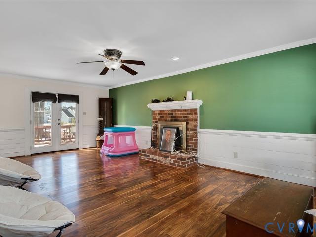 8306 Sir Lionel Place