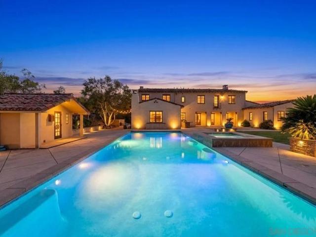 8306 The Landing Way, San Diego, CA 92127