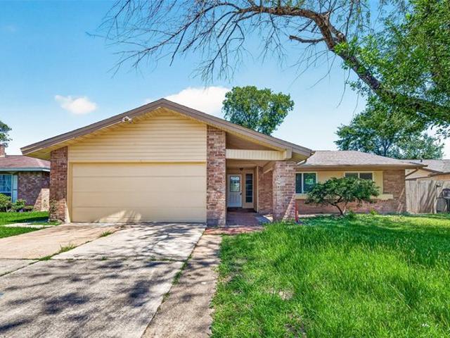 8306 Wayward Rd, Houston, TX 77064