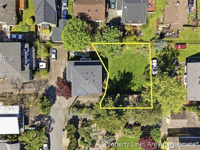 8306 54th Ave S, Seattle, WA 98118