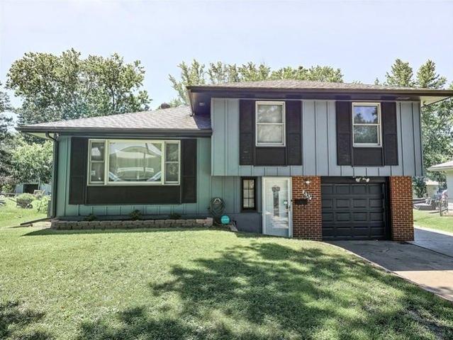 8307 E 92nd Ter, Kansas City, MO 64138