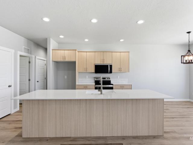 8307 E Presley Ct