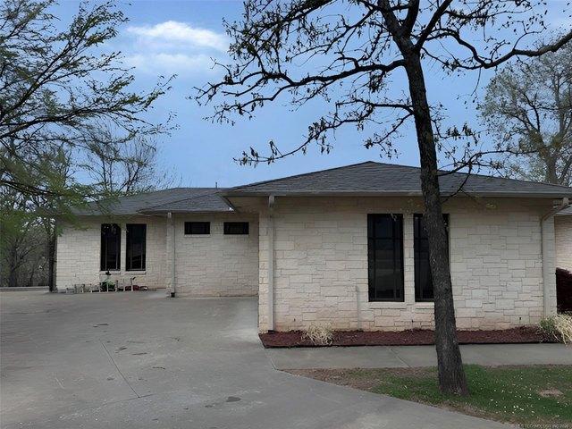 8307 S Allegheny Dr, Tulsa, OK 74137