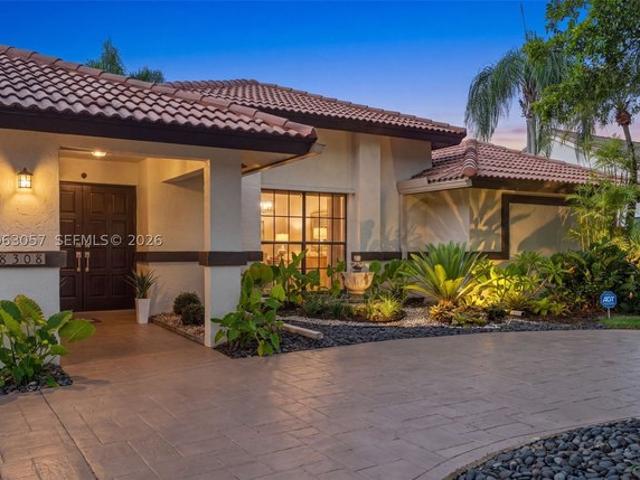 8308 NW 74th St, Tamarac, FL 33321