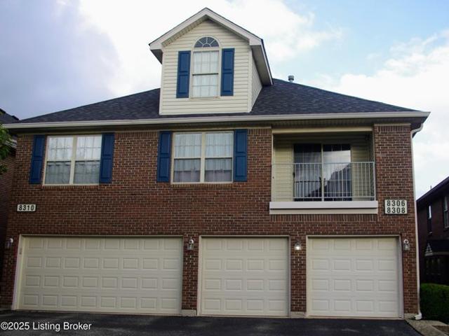 8308 Grand Trevi Dr, Louisville, KY 40228