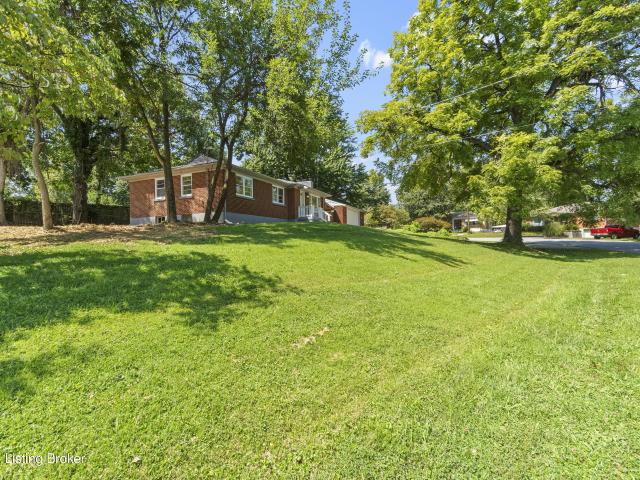 8309 Denise Dr