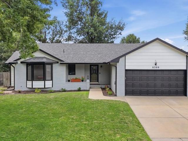 8309 W 17th St N, Wichita, KS 67212