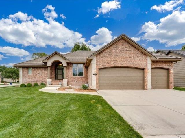 8309 W Meadow Pass Ct, Wichita, KS 67205