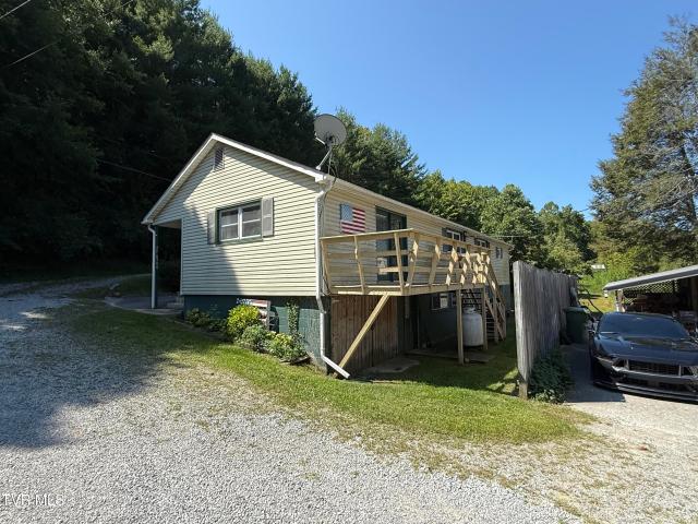 8300 North River Road