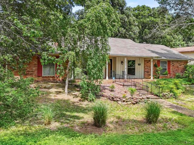 8300 Alvin Lane