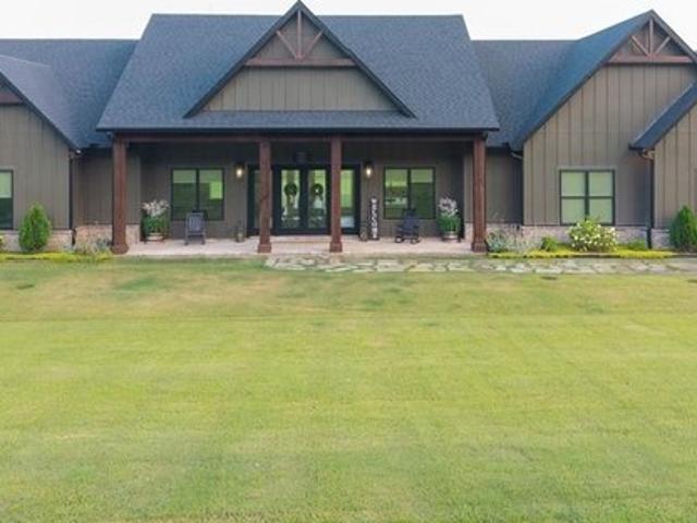 8300 Bear Hollow Rd, Fort Smith, AR 72916