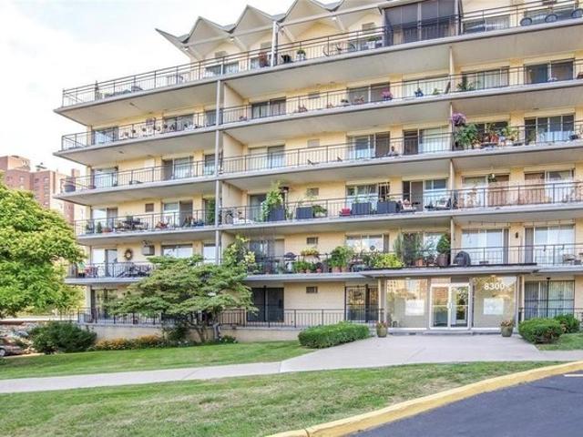 8300 E Jefferson Ave Apt 104, Detroit, MI 48214