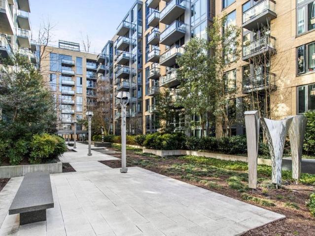 8300 Wisconsin Avenue # 729