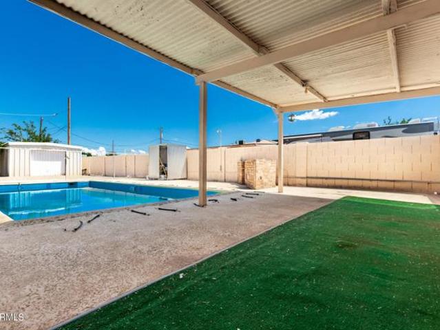 8301 N 28th Dr, Phoenix, AZ 85051