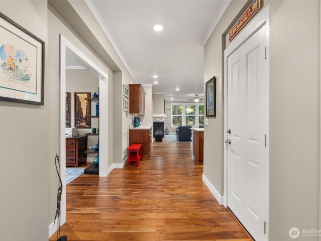 8301 Orcas Loop NE