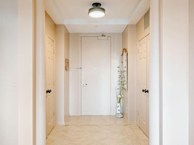 8301 Creekside Circle # 560