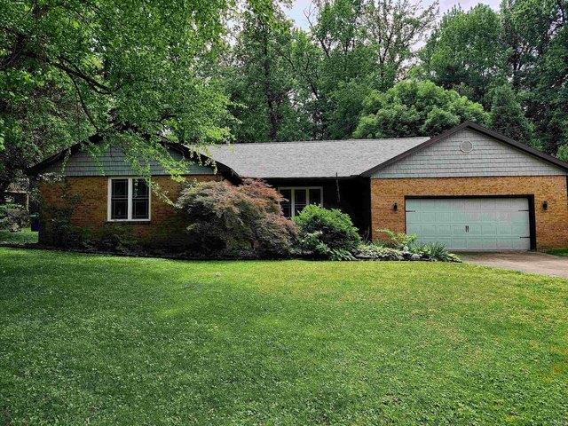 8301 Lancaster Dr, Newburgh, IN 47630