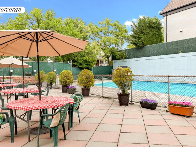 8301 Ridge Boulevard # 1H