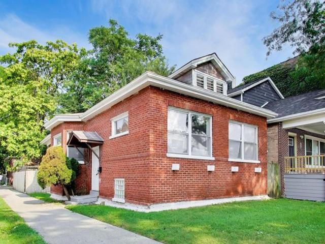 8301 S Maryland Ave, Chicago, IL 60619