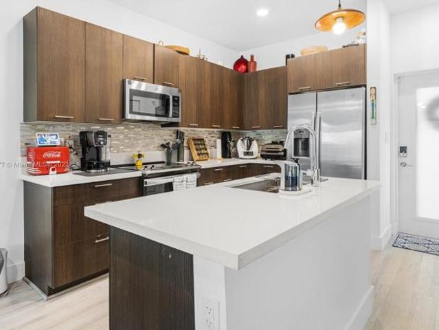 8301 41st St NW #B 309, Doral, FL 33166