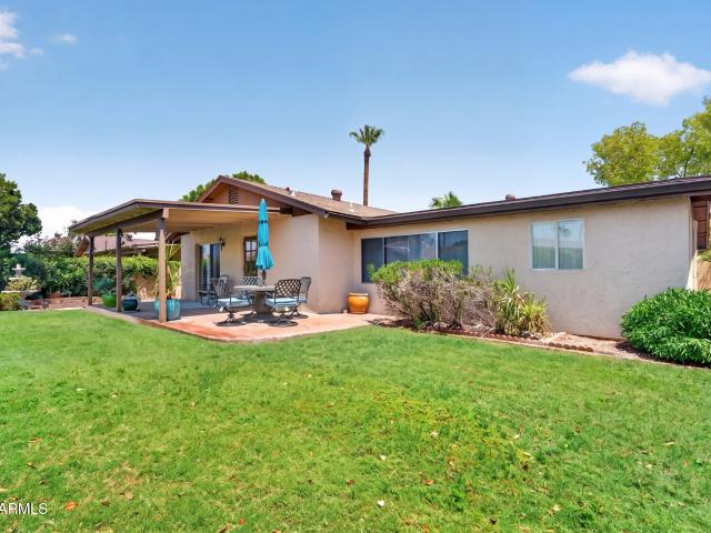 8302 N 85TH Place
