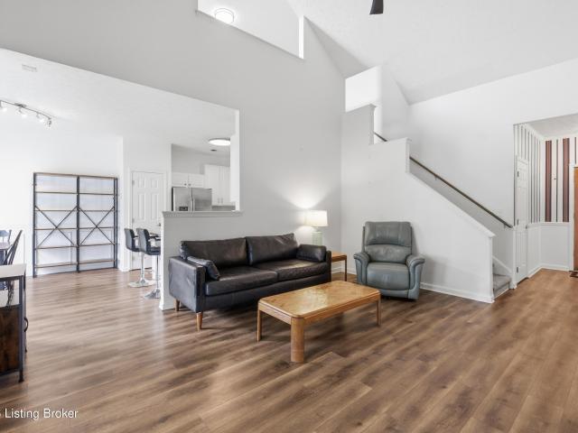 8302 Dravo Cir