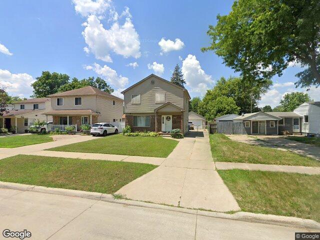 8303 Lenore St, Dearborn Heights, MI 48127