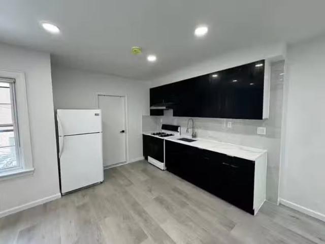 8303 14th Ave, 2F, Brooklyn, NY 11228