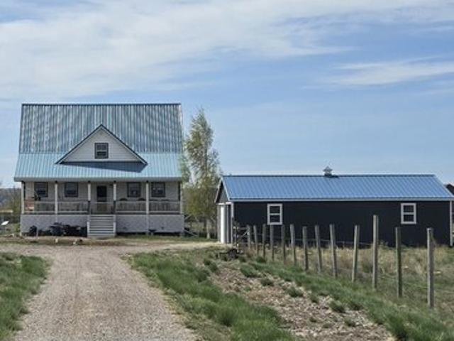 830 1st Ave, Vaughn, MT 59487