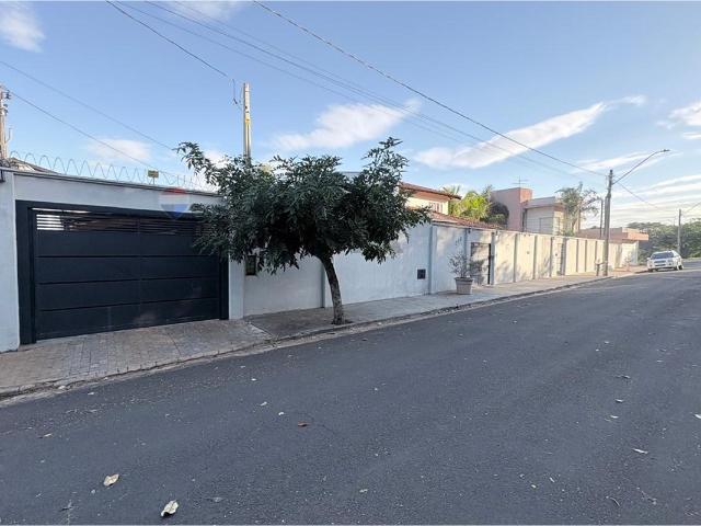830 Área Útil Casa Alugar, 4 Dormitórios localizado em Rua Bororós, 299, Parque Xingu, Lins, São Paulo, 16400373 | Brasil