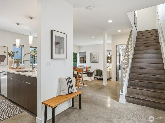 830 B 16th Ave